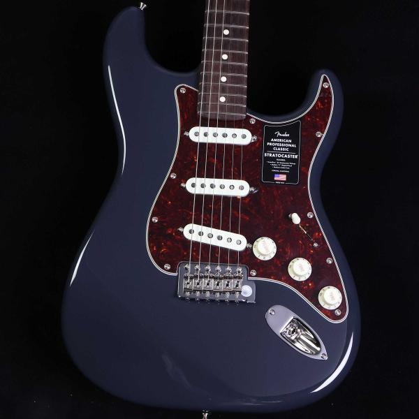 American Professional Classic Stratocaster は、ヴィンテージの魅力とモダンなパフォーマンスが完璧に融合したギターです。ヴィンテージにインスパイアされたCoastline  ’57 Stratocas...