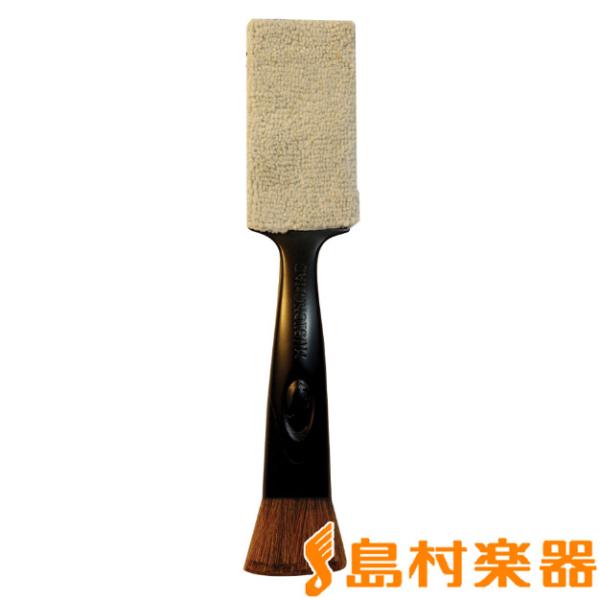 ［”人間工学に基づくツール” 、お手入れがスピーディに!］○特徴■100%マイクロファイバーパッドでフレット、指板、弦を一度に磨くことが出来る便利ツール。 ■ファイバー製のハケは掃除の行い難い、ヘッド回り、ブリッジ回りのクリーニングに最適で...