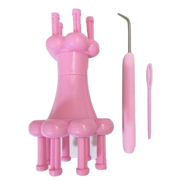 ・自分で形を決められる小型編み機！アメリカ、ヨーロッパで大人気、子供から大人までがはまっている、ブレスレット、小物、アクセサリーを簡単に作れる編み機セットです・小型編み台に、編み針、編み棒、英語の説明書がすべてセットになっております。毛糸は...