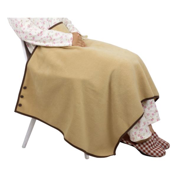 ●サイズ／幅70×長さ120cm●素材／ポリエステル100％●生産国／日本●洗濯機可●脱水機可●乾燥機不可・ひざかけ、肩掛け、こしまき。1枚で使い方3通り。・ボタン3ヶ所付き。ボタン位置を調整することで巻きスカート風に使用する場合、ウエスト...