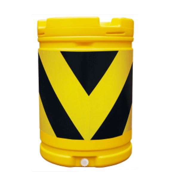 ・衝突緩衝材・上部全体が蓋になっています。・水袋の出し入れが簡単。・蓋のセンター部に工事灯をセットできます。・下部に水抜き栓あり。・型式 : AZC-002・色 : 黄(反射)/黒(無反射)・サイズ : 580×835mm・材質 : PE製...