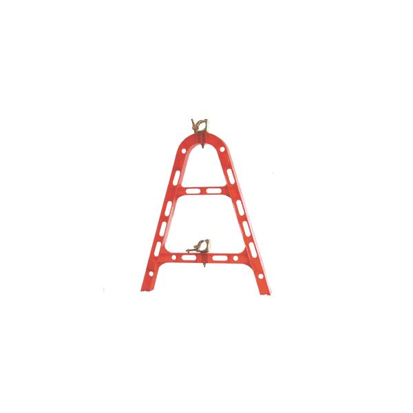 ・単管パイプ用バリケード。・軽量で持運びが容易。・簡単にバリケードが作れます。・色 : 赤・入数 : 10台・メーカー : 安全興業(株)・メーカー直送(代金引換不可)・個人宅への発送不可・画像はイメージ画像です。