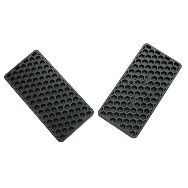 ・レベル調整プレート・レベル調整スペーサー・不陸調整プレート・L型擁壁、ボックスカルバート、側溝などのレベル出しに。・レベル調整時の数枚重ねが可能。・強度アップで施工時間が短縮。・割れ・座屈がありません。・型式: 中10mm・サイズ:  1...