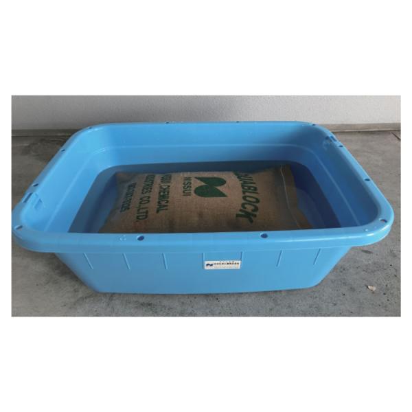 ・アクアブロック用水槽・ABタンク・アクアブロック作成時に便利な水槽。・ホースを固定でき水張りが楽。・排水口があり水抜きが簡単。・軽量で持ち運びが便利。・サイズ: 770×585×295mm・水槽容量: 80L・メーカー直送品・個人宅への発...