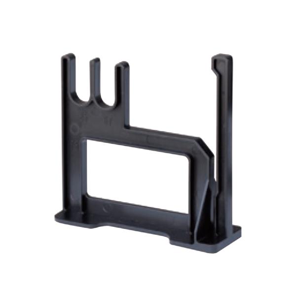 ・NETIS登録商品 KT-200067-A・ブロック塀基礎用の樹脂スペーサー。・安定したかぶりを確保できる。・鉄筋を組む手間が大幅に短縮。・境界際での作業が可能。・鉄ベース枠用。・型式: 65×67・85・入り数: 100・メーカー: N...