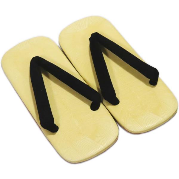 素材：表ビニール　底ライトサイズ　長さ約２６.５ｃｍ　巾約１１ｃｍ雪駄は小さく履く（踵が１ｃｍ〜２ｃｍ出る）のが粋な履き方とされています。この商品は当店実店舗でも販売しております。在庫数の更新は随時行っておりますが、お買い上げいただいた 商...