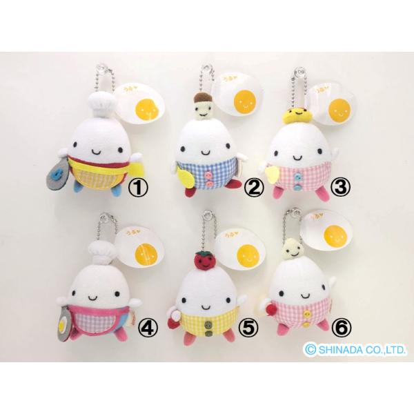 フランス語で卵のことを「うふ」といいます。響きがかわいくて、たまごちゃんたちに ぴったりのお名前。ギンガムシェックのお洋服や、小さなボタンもお似合いです。エプロン姿のコックさんスタイルの2色と、頭に オムライス・トマト・お塩・マヨネーズを乗...