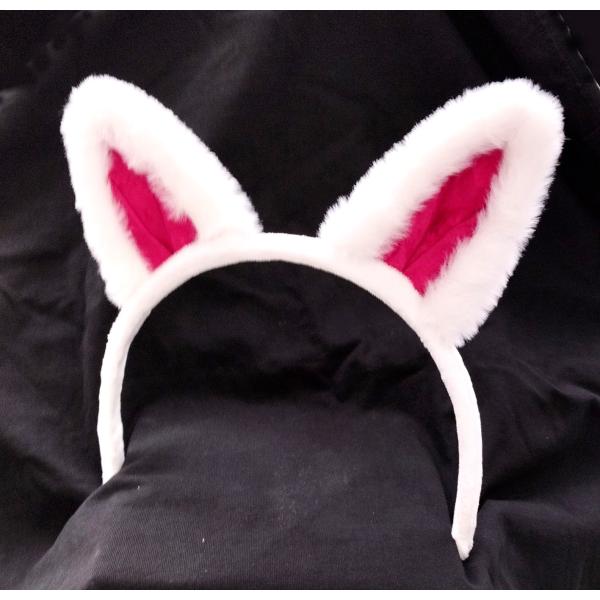 遊び心いっぱいの可愛いふわふわファー素材カチューシャです。色鮮やかで、パーティー、コスプレイベント、日常のアクセサリーとしてもぴったりです。友達へのプレゼントや特別な日のコーディネートにも最適です。カチューシャ部分よこ：約13.5cmカチュ...