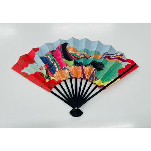 【源氏物語絵巻】紙製の扇子です。お土産、ギフト、プレゼント、ご自分用にもどうぞ。お使いいただいても、飾っていただいても。透明なケースに入れてお届けいたします。●サイズ　９寸（約27cm）Japanese hand fan sensu せんす...