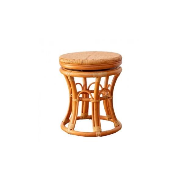 籐回転スツール　ST06 座ったまま360度回転ができ、適度な高さなのでドレッサーの椅子やベッドサイドの補助椅子としてなど、様々な用途でお使いいただけます。 生産国:インドネシア 素材・材質:籐100% 商品サイズ:約Φ36×42cm 夏の...