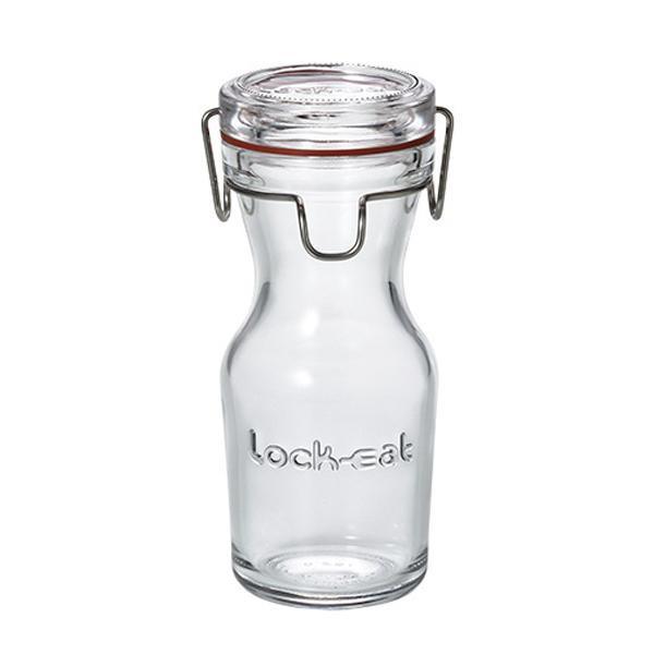 Lock-Eatドリンクボトル250 H7569 蓋が取り外し可能なので、食卓へサーブする時も使いやすいです。 生産国:イタリア 素材・材質:フタ・本体/ソーダガラスパッキン/天然ゴムフレーム/スチール 商品サイズ:最大幅:82mm、口部:...