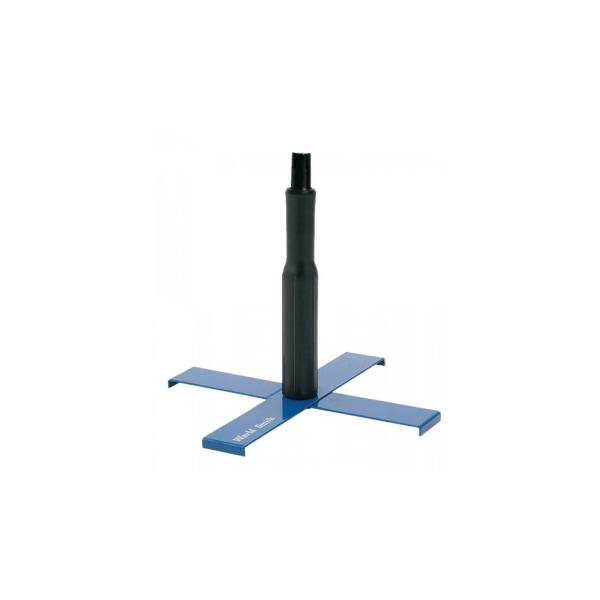 野球 ローティースタンド BX81-04 ひざ下低めに的をしぼった低め専用ティースタンドです。アウトコースやインコースの低目のボールに威力を発揮! 生産国:台湾 素材・材質:台座:スチールポール:ラバー 商品サイズ:37.5cm(台座を含む...