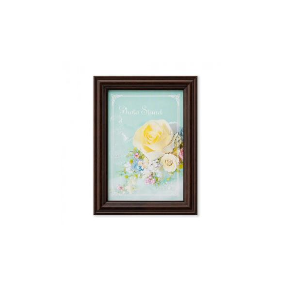 写真立て ベルク ハガキ ブラウン 33R08602102 ブラウン色のスタンダードな写真立てです。スタンド付きなので立てて飾れて、吊カンを鋲などでさして壁に掛けて飾ることができます。 生産国:中国 素材・材質:樹脂製表面材:面取ガラス裏板...