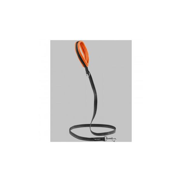（ペット） TRE PONTI ソフトメッシュリーシュ オレンジ 130 LTP302 小型犬、中型犬用のリードです。ハンドルは柔らかいメッシュ生地で握りやすく、リードの本体部分には光を反射するリフレクト素材の糸が編み込まれてるので夜間のウ...