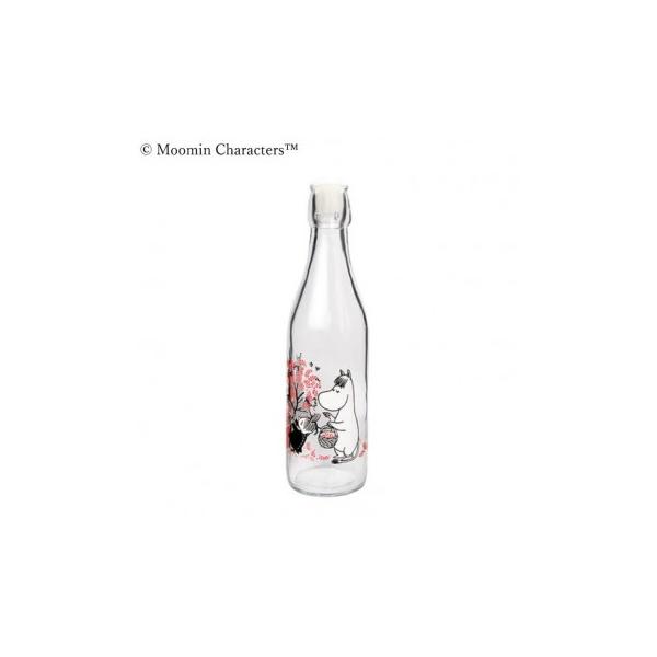 MOOMIN ムーミン ガラスボトル 500ml Berries MRA060216 ムーミンの可愛いガラスボトルです。 生産国:イタリア 素材・材質:ガラス、シリコーン 商品サイズ:直径65×265mm 可愛いガラスボトル キーワード【キ...