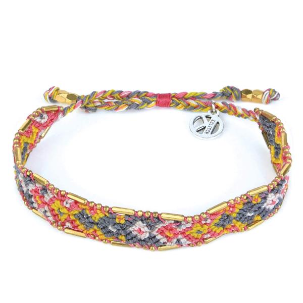 【ご購入後の当店からの連絡はご登録のメールアドレスに通知いたします。必ずご確認ください】【商品概要】カラフルなワックスコードで手編みの綺麗なミサンガですブレスレットの長さ：約15cm + 7cmアジャスター、ご自身でお好みのサイズに調節でき...