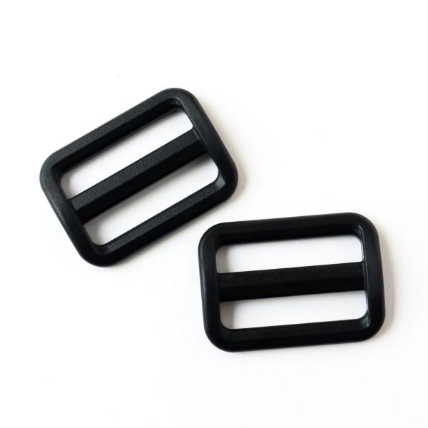 【ご購入後の当店からの連絡はご登録のメールアドレスに通知いたします。必ずご確認ください】【商品概要】本体サイズ: 外径W3.8×H2.8×D0.6cm 内径W3.1cm素材: プラスチック入数: 2個入生産国: 日本【商品説明】【商品詳細】...