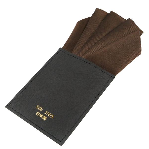 【ご購入後の当店からの連絡はご登録のメールアドレスに通知いたします。必ずご確認ください】【商品概要】素材：シルク100％サイズ：9cm × 17cm（台紙：7cm × 9cm、チーフ：9cm × 8cm） （※±5mm程度の誤差あり）カラー...