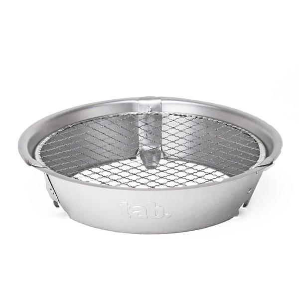 【ご購入後の当店からの連絡はご登録のメールアドレスに通知いたします。必ずご確認ください】【商品概要】缶ストーブにセットして炭火や熾火（おきび）でバーベキューが楽しめます。網をはずして缶ストーブの風防として使えます。網をしっかりとロックするの...