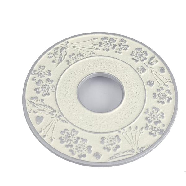 【ご購入後の当店からの連絡はご登録のメールアドレスに通知いたします。必ずご確認ください】【商品概要】本体サイズ(cm):Φ13.5×H1.5材質：本体‥鋳鉄 　滑り止め‥エラストマー生産国:日本【商品説明】【商品詳細】ブランド：岩鋳(Iwa...