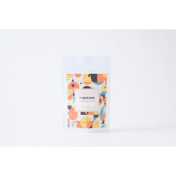 製品仕様商品名TAIKISEICHA FACTORY YABUKAMA名称茶内容量3g x 6袋 合計18g賞味期限180日保存方法高温・多湿を避け移り香にご注意ください。原材料/商品内容茶商品説明釜の火が香ばしく育む。黄金の滴は、心温める...