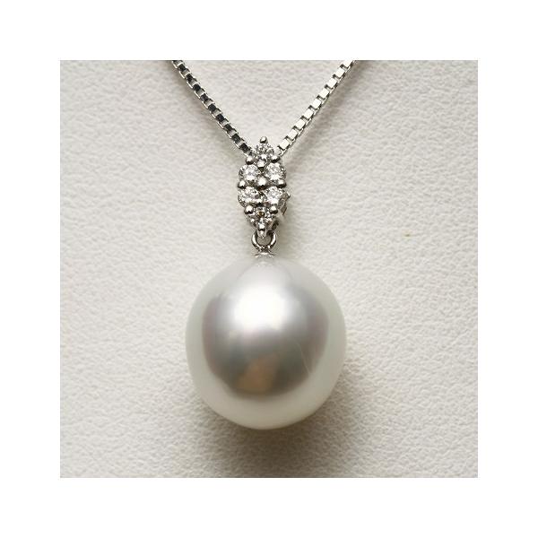 真珠の種類 南洋白蝶真珠 真珠のサイズ 11mmUP真珠の形 ドロップ真珠の色 ホワイトピンク真珠のランク 巻きテリ:良●○○○○悪　　 キズ:少○●○○○多全長 約20mm金具の材質 K18WG製/D0.11ct・チェーンは付属しません