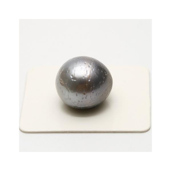 真珠の種類 タヒチ黒蝶真珠真珠のサイズ 17×16mm真珠の形 バロック真珠の色 グレーカラー