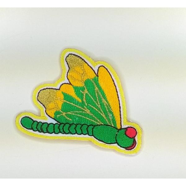 2枚目の写真で大きさ 1cmの方眼となっております。写真で大きさを確認してください。※お客様が見られる環境により画面上と実物では多少色具合が異なって見える場合もございます。予めご了承下さい。裏に糊のついたアイロンで簡単につけることのできるワ...