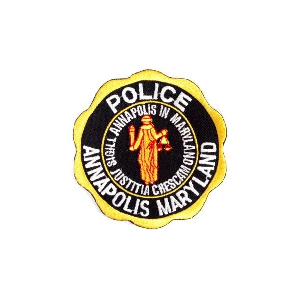 2枚目の写真で大きさ 1cmの方眼となっております。写真で大きさを確認してください。※お客様が見られる環境により画面上と実物では多少色具合が異なって見える場合もございます。予めご了承下さい。裏に糊のついたアイロンで簡単につけることのできるワ...