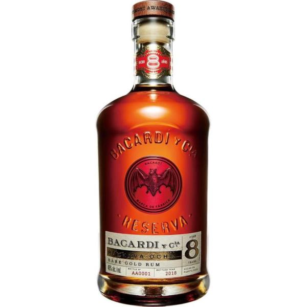 バカルディ エイトBACARDI 8創業者ドン・ファクンド・バカルディが家族のためにブレンドした8年以上熟成のプレミアムエイジドラム。ドン・ファクンド・バカルディが家族のために考えたレシピを再現。シリーズの中で最も洗練されて複雑味のあるバカ...