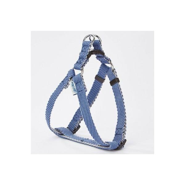 独特のふんわりとした色合いで凹凸感が魅力的でかわいい。やわらかい素材感のあるファッション生地。思わずスキップしたくなるような付け心地。