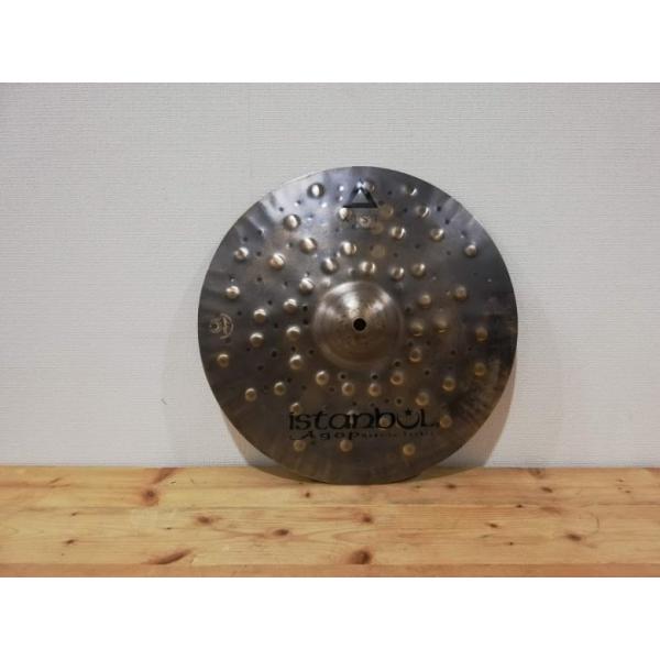 Xist DRY DARK イグジスト・ドライ・ダークフラットライドを除く、全インチの「カップの大きさ」と「ボウの角度」を統一することにより、自由自在に重ねることを実現させた、シンバルの常識を覆す斬新なシリーズです。名称から想像するドライ・...