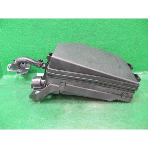 **** 商品説明を必ずご確認ください ****部品管理番号：977936202167800部品名：ヒューズボックス部品区分：リサイクル品車名：カローラ車両タイプ名：4ドアセダン通称型式：ZRE212AEXEP認定型式：3BA-ZRE212...