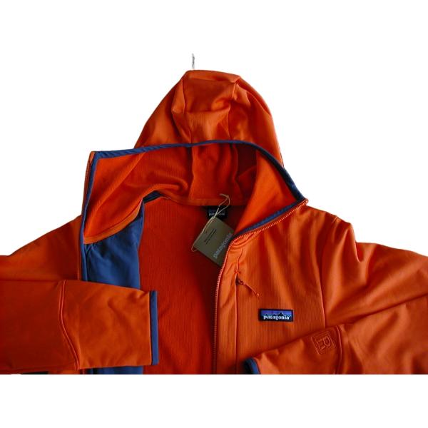 【商品名】パタゴニア M’s R1 サーマル・フルジップ・フーディ（25モデル）【カラー】Pollinator Orange (PLNO)注)画像の色合いは、撮影条件、ご利用ブラウザー、モニターでも異なる場合がございますので、イメージとして...