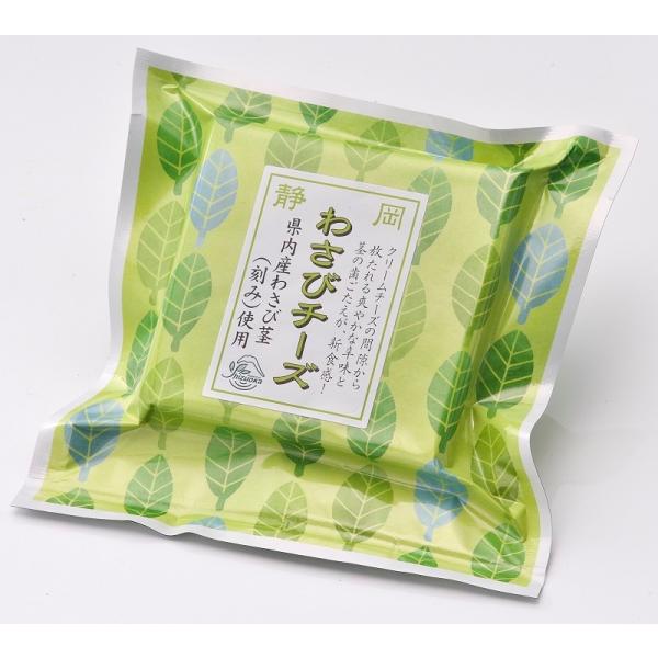 伊豆〜三島を中心に、静岡県内で採れたわさびを選定。クリームチーズに練り込んだ刻みわさびのシャキっとした食感がピリ辛風味を引き立てます。わさびとチーズの風味が「３：７」くらいなので、辛味が苦手な方にもお試しいただきたいです。栄養成分表示（10...