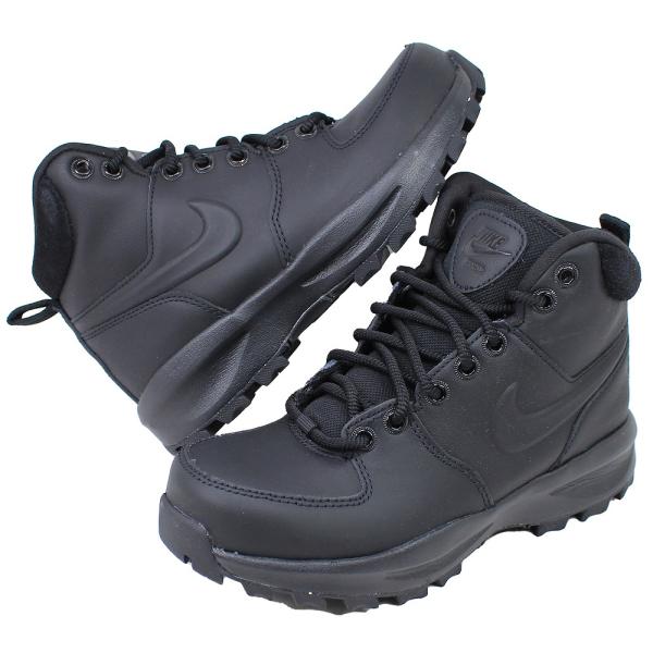 　ナイキ マノアは、洗練されたレザーアッパーと厚手のパッド入り履き口で、暖かく快適な履き心地を提供します。耐久性の高いトレッドで歩行も安心。ガセット付きタンがゴミの侵入を防ぎ、シューレースの締め具合に応じて、様々な履き方を自由に楽しめます。...