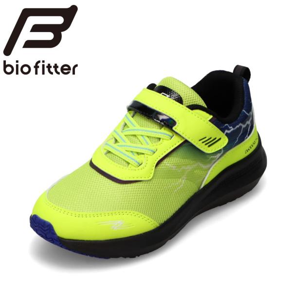 ※商品画像は、ご覧になられているパソコン、ディスプレイ等の設定により、実際の色味とは異なる場合がございます。軽量で履きやすい面ファスナー仕様なので、お子様でも簡単に脱ぎ履きができ、毎日の通園・通学やお出かけをサポートします。イナズマデザイン...