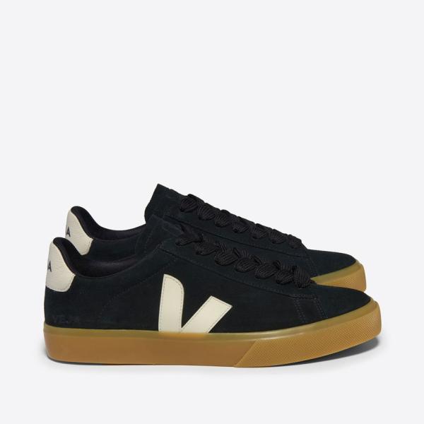 CAMPO BOLD モデルアッパー: スエードパネル: スエードとChromeFreeレザーロゴ V: アマゾンゴム (26%) インソール: アマゾンゴム (11%)、バイオベースE.V.A.* - サトウキビ (42%)、リサイクルE...