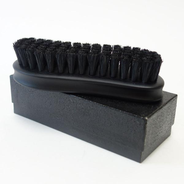 ※一部取り寄せ商品（通常２〜３日で入荷）　メーカー在庫切れによりご用意が出来ない場合がございます。　その場合はキャンセルのご連絡をさせて頂きます。　何卒ご了承くださいませ。Boot Black《ブートブラック》　靴がその存在感を主張し始めた...