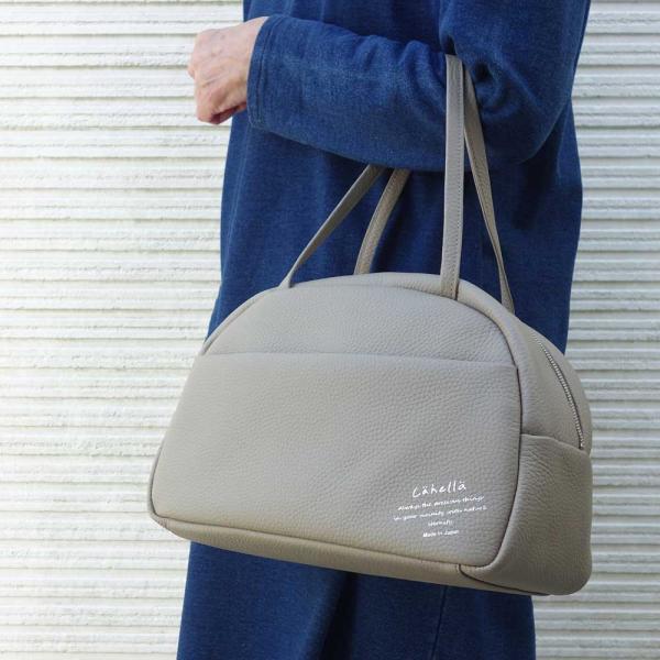 少しでも自然に包まれた様なスローなライフスタイルでありたい。Lahella は、そんな女性の為に生まれました。【特長】Musta II（ムスタ２） petite boston bag シンプルなデザインでいろいろなシーンに使えるミニボストン...