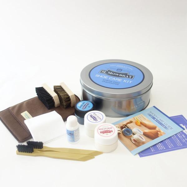 基本的なケアはこのセットひとつでＯＫ。オリジナルのデザイン缶に入ったM．モゥブレィブランドのシューケアセットです。ミニタイプのクリームが3種類になり、用途によって使い分けることが可能になりました 。シューケアを始めたいという方、また新社会人...