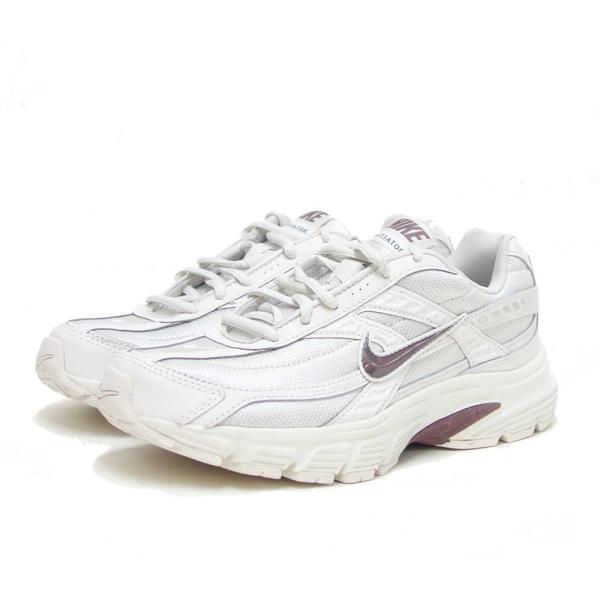 ナイキ イニシエーターは長距離ランを快適にサポートします。 通気性の高いアッパーと柔らかくクッション性に優れたデザインで、自信に満ちた走りを実現します。【特長】　素材：合成繊維、天然皮革、合成皮革　靴幅：ワイズ表示はありませんがEくらいです...