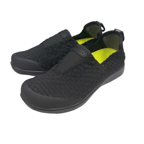 アキレス独自のユニバーサルデザイン基準により、女性にとって履きやすいデザインを追及しました。あなたも出会ってみませんか。(1)履きながら、歩きながら快適であること。(2)簡単・ラクに脱ぎ履きできること。(3)安全性に配慮していること。(4)...