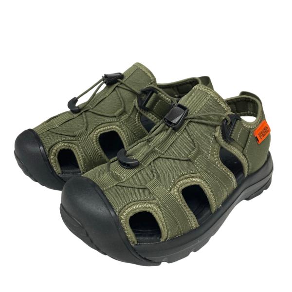 UNIVERSAL OVERALL1924年に創業したアメリカ、シカゴのワークウェアブランドである、ユニバーサルオーバーオール。ハードでリーズナブルなアイテムを、ほぼ1世紀近くに渡り拘って追求し続け、現在でも数少ないリアルワークウエアとして...