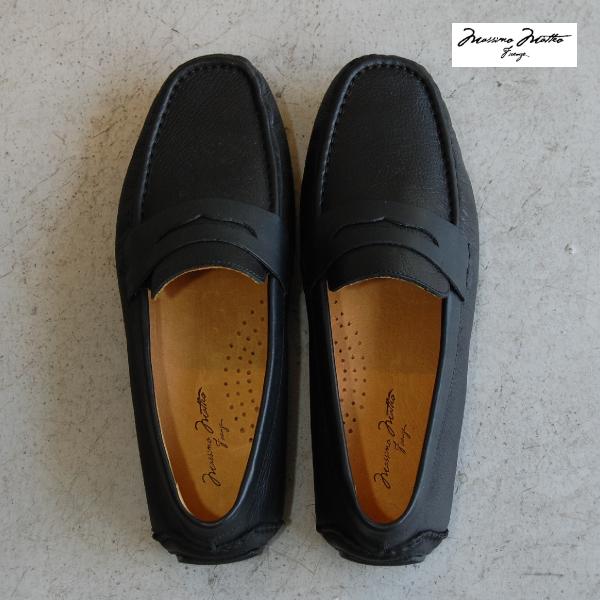 MASSIMO MATTEO (マシモ マテオ) の PITSTOP PENNY です。シンプルなドライビングソールタイプのペニーローファー。ブラックレザーのアッパーで、ブラジル製です。脱ぎ履きの容易な、広めの履き口になってます。＊現在庫商...