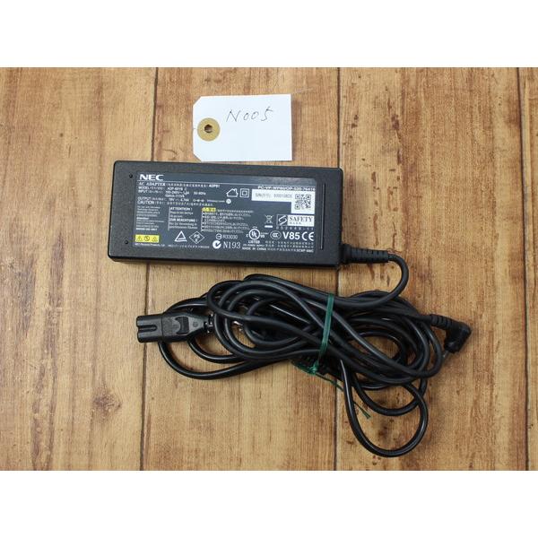 NEC製ノートパソコン用のACアダプター SADP-90YB ADP81（19V-4.74A）です。中古品ですので使用感があります。現状でのお渡しとなります。MODEL:SADP-90YB ADP81INPUT:100-240V〜1.3A ...