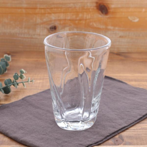 商品説明手吹きの手作り感がおしゃれなガラスコップ。シンプルで上品なタンブラーは、お食事時のお茶やお水のカップとしてや、ティータイムの紅茶やコーヒーのグラスなど様々なシーンで活用いただけます。お手頃価格のため、業務用にもおすすめです。商品詳細...