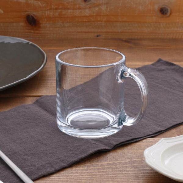 商品説明ぽってり厚みがあり、しっかりとした作りのガラス製のマグカップ。ジュースやアイスコーヒー、ビアマグとしてもぴったり。商品詳細サイズ／直径8.7×11.8（持ち手含む）×高さ9.4cm（商品により誤差があります）重さ／約452g（商品に...