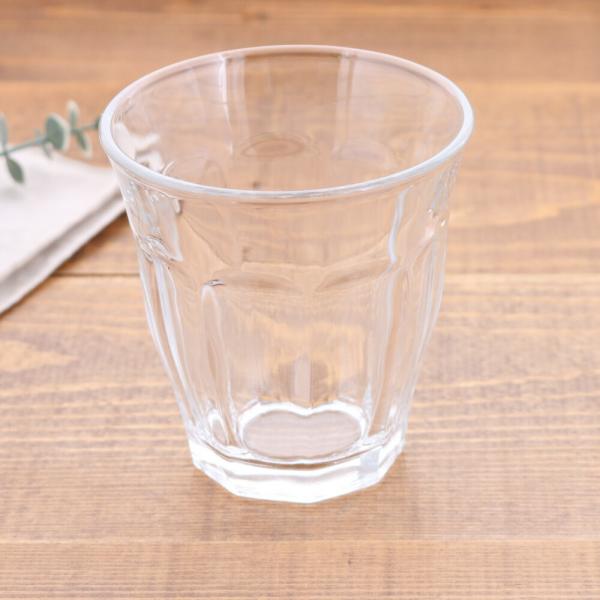 商品説明シンプルで使いやすく、飽きのこないデザインのグラスは普段の食卓にぴったり。カフェでも使われる定番グラスを、ご自宅でも気軽にお使いいただけます。容量は250ccでお水やお茶のコップをはじめ、ロックグラス、ビアグラスなどお酒のグラスにも...