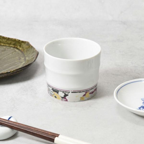 商品説明白地に映える美しいデザインのフリーカップ。来客用としても使用できる上品な器です。商品詳細サイズ／口径7.9×高さ6.6cm重さ／約165g容量／約220cc（満水）素材／磁器質感／つややか生産地／日本電子レンジ・食洗機可オーブン・直...